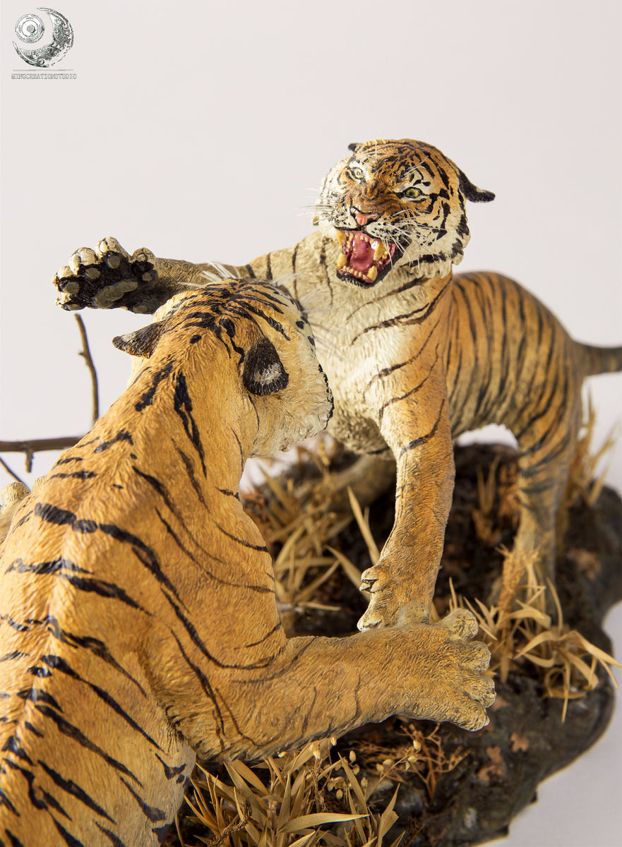 1:15 Barka VS Charger Tiger King Scene Model – Lana Time Shop